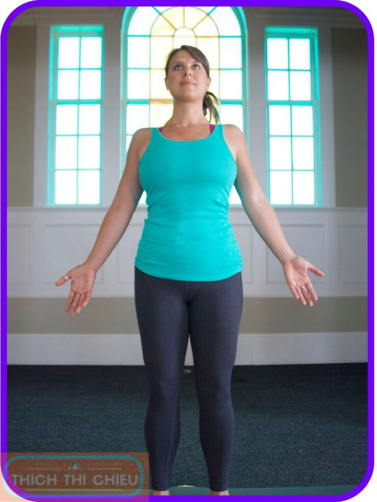 Tadasana (Mountain Pose): Benefits and How to Do It - Thich Thi Chieu